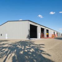 China High-Durable Lightweight Prefabricated Steel Structure Metal Warehouses Economically Priced and for Your Business Needs for sale