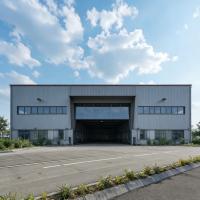 China Fast Assemble Steel Structure Workshop Economical Prefab Industrial Building Lightweight Steel Frame Large Span for sale