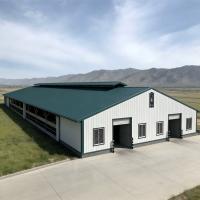 China Hot-Dip Galvanized Customizable Multi-Bay Steel Structure Cow Barn for Commercial Ranch Beef Cattle Fattening for sale