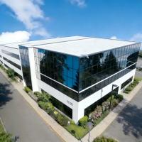China Anti-Corrosion Multi-Storey Steel Structure Building 8-30m Span Q355 Steel Office Commercial Center for sale
