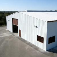 China Prefabricated Steel Structure Warehouse 30m Span Heavy Duty Storage Shed 500kg Load Capacity for sale