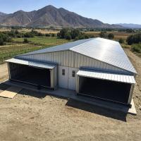China Hot-Dip Galvanized Steel Prefabricated Chicken House 15-20 Year Service Life Modular Structure 4-20m Span for sale