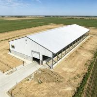 China Large Span Fireproof Anti-Corrosion Steel Structure Cattle Barn 6-25m for Livestock Farm for sale