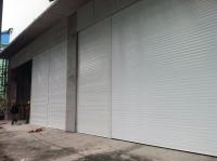China Customized 65mm Aluminum Roller Shutter Door with Heat Insulation and Automatic Operation for sale