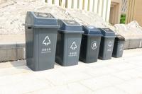 China Commercial Swing-Top Waste Bin with HDPE Plastic and Self-Closing Swing Lid for Multiple Capacities for sale