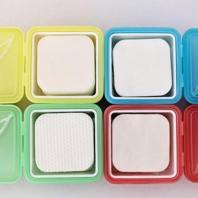 China Ecofriendly Nonwoven Makeup Removal Cosmetic Pads Designed To Keep In A Cool Environment Ideal For Spa And Cosmetic Industry Applications for sale