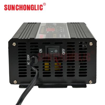 China FML-1220A 12V 20A LiFePO4 Battery Charger with 14.5V Constant Voltage and BMS Wake-up Function for Solar Storage for sale