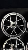 China BBS FI R Centerlock Diamond Silver Wheels for Porsche 911 991 992 GT3 GT3RS for sale