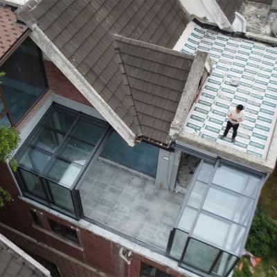 China Customized Modern Design Retractable Glass Sunroom Enclosure Prefabricated Wall Mounted Roof Exterior Foldable House Style for sale
