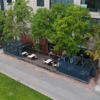 China Electric Retractable Sunrooms Modern 4-Season Pool Enclosure with Tempered Glass Flat Roof for Outdoor Use for sale