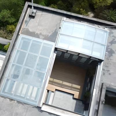 China Hot Selling Customized Retractable Sunroom Roof Strong Stable Wood Frame Sliding Style Modern Polygon Design Glass House Cover for sale