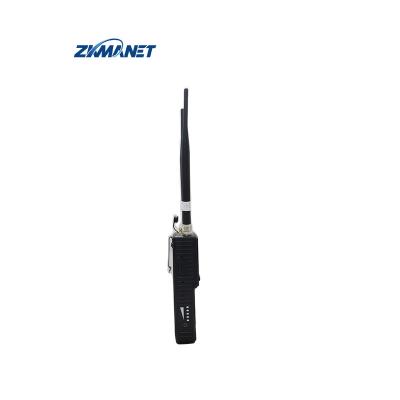 China Rugged IP66 1W 2T2R Handheld Mesh WiFi Voice Intercom Radio 82Mbps for sale