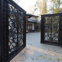 China Anti Corrosion Cast Aluminum Anti Rustness Modern Metal Lane Door for sale