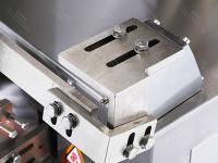 China Fast-midium-slow Feeding Speed Powder Filling Machine for Open Mouth Bagging SUS304 for sale
