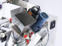 China 15-25 Bottle / Min Automatic Filling And Sealing Machine for sale