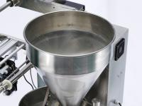 China Triangle Bag Granule Pouch Packing Machine 40-90mm 22-220ml for sale