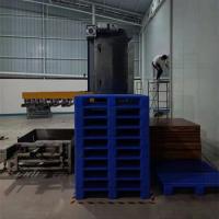 China Siemens PLC Controlled Low Level Palletizer For Efficient Palletizing Of Bottled Water for sale