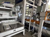 China Fully Stainless Steel PLC Controlled 5-50kg Automatic Weighing And Honey Filling Packing Machine for sale