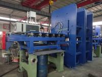 China CE ISO Certified Tire Building Machine Vulcanizer for Rubber Tyre Tread Curing Press for sale