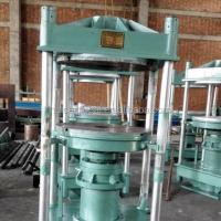 China CE ISO9001 2018 Style Car Tyre Making Machine with Electricity Oli steam Calefaction for sale