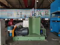 China 1000 KG Weight Kneading Rubber Machine for Heavy Duty Production in Green Blue Red for sale
