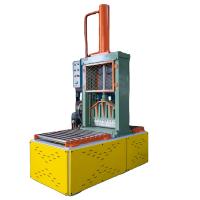 China XQL-80 Rubber Bale Cutter Rubber Cutting Machine with Overall Size 2122x1440x2509mm for sale