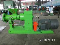 China 90mm Screw Diameter Hot Feed Rubber Extruder for Rubber Product Extrusion Machine for sale