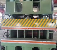 China Customizable 2500*2300*2800 Vulcanizing Press for Different Vulcanization Applications for sale