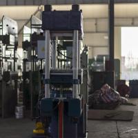 China 500mm-750mm Piston Stroke Rubber Vulcanizing Press for Manufacturing Plant Production for sale