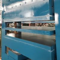 China 400mm Plate Clearance EVA Rubber Mat Manufacturing Machine Mould Vulcanizer Machine for sale