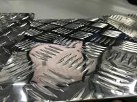 China 6mm 5052 H32 Aluminum Checkered Plate 1220x2440mm 5 Bar Diamond Embossed Sheet for sale