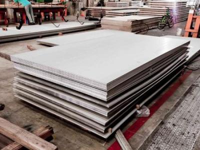 China Mirror Finish 304 Stainless Steel Sheet 2B Surface 18 Gauge JIS ASTM 1219mm Width for sale