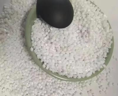 China Solid Paraformaldehyde Granular For Thermal Insulation Board Phenolic Binder Synthesis for sale