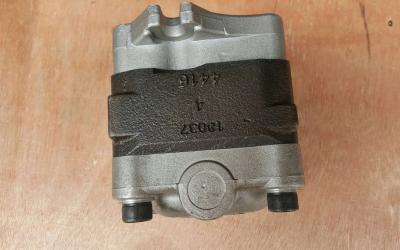 China GOOD QUALITY KOMATSU   EXCAVATOR HYDRAULIC PILOT PUMP GEAR PUMP FOR PC45 for sale