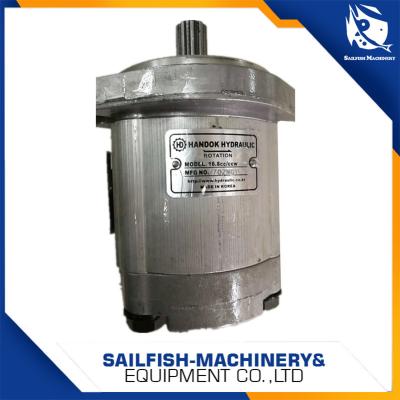 China hot sale KVC925  hydraulic pilot gear pump  for HITACHI UH07-5 UH07-7excavator  pump for sale