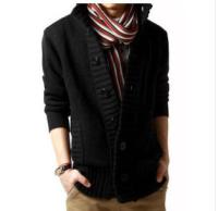 China Autumn Winter Men's Stand Collar Sweater with Thick Needle and Single Breasted Buckle for sale