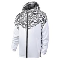 China Waterproof Windproof Men's Coat Trendy Thin Anorak Regular Sleeve Style 100% Polyester for sale