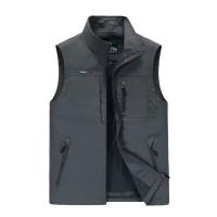 China Shopping Products Category Fashion City 24-35 Years Old Multi Pockets Fisherman Vest for sale