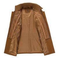 China Double-layer Collar Men's Woolen Coat with Woven Woolen Fabric and Vintage Decoration for sale