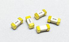 China Compact SMT Fuses 160VDC Electronic Fuses 1A to 20A Current 6125SF for sale