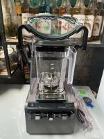 China Powerful Electric Smoothie Machine With Soundproof Cover And Commercial Controls for sale