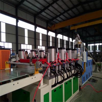China PLC Controlled High Capacity Board Extrusion Line With Crusher Auxiliary System for sale