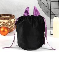 China OEM/ODM Acceptable Halloween Bat Bag with String Bag Decoration and Orange Candy Gift for sale