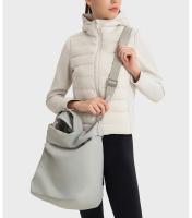 China Newest Fashionable Handbag for Women's Outdoor Activities Waterproof and Breathable for sale