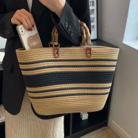 China Stylish Women Woven Beach Straw Handbag Casual Handmade Hollow Out Rattan Shoulder Bags for sale