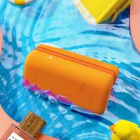 China Daily Life Custom Logo Square Silicone Makeup Bag with Waterproof Design and Material for sale