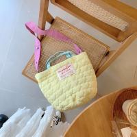 China Lightweight Camouflage Puffer Tote Bag for Women Customized Color and OEM/ODM Accepted for sale