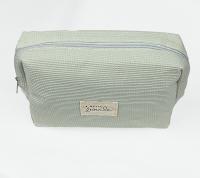 China Custom Logo Accepted Soft Waffle Print Cosmetic Bag for Bridesmaids' Makeup and Gifts for sale