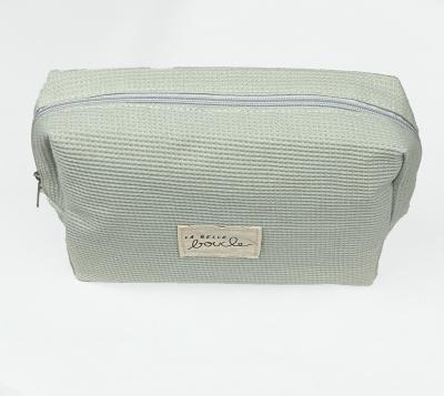 China Custom Logo Accepted Soft Waffle Print Cosmetic Bag for Bridesmaids' Makeup and Gifts for sale