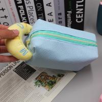 China Accepable OEM/ODM Makeup Bag Portable Cartoon Toiletry Waffle Cosmetic Bag for Girls for sale